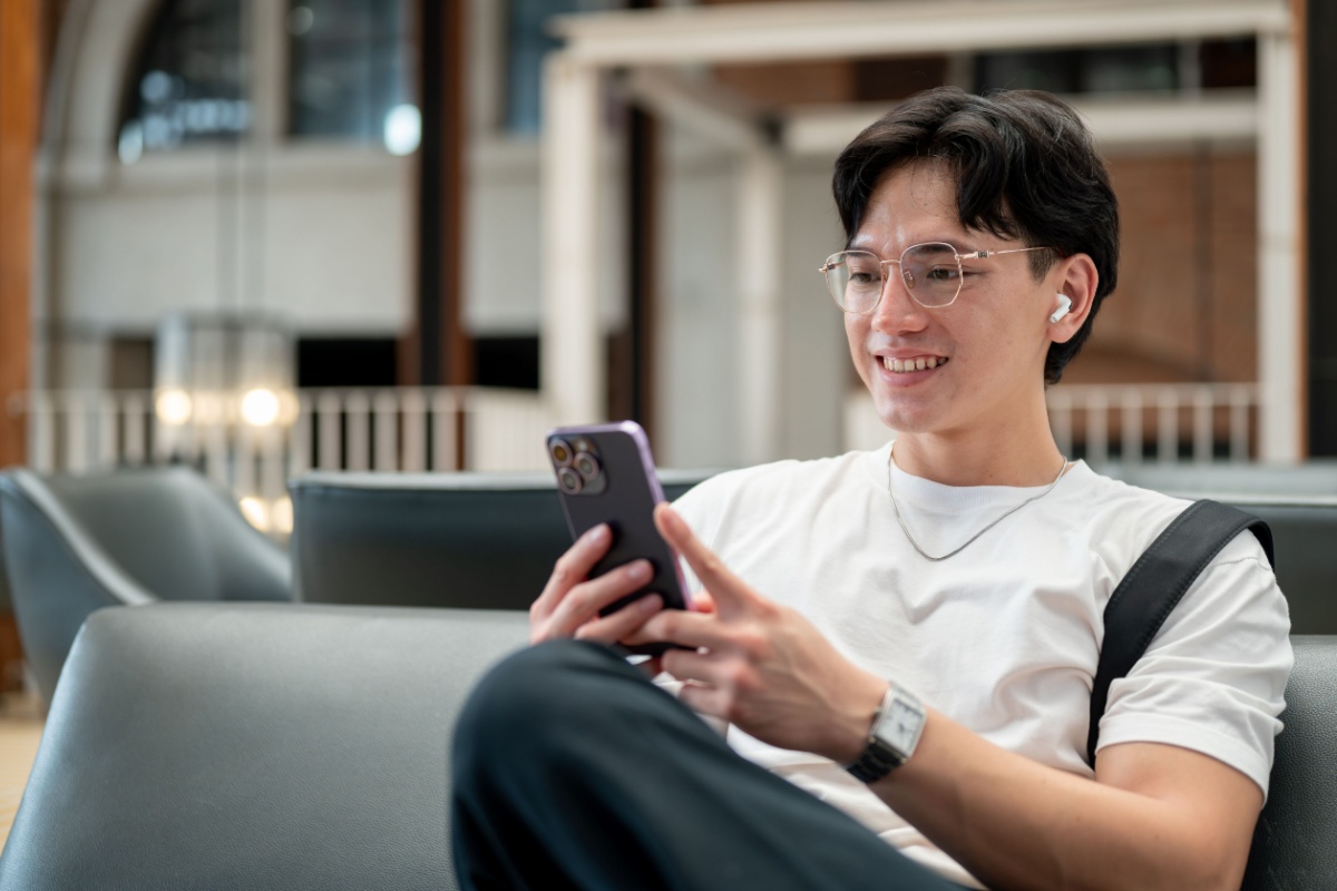 How Should Glasses Fit Your Face?